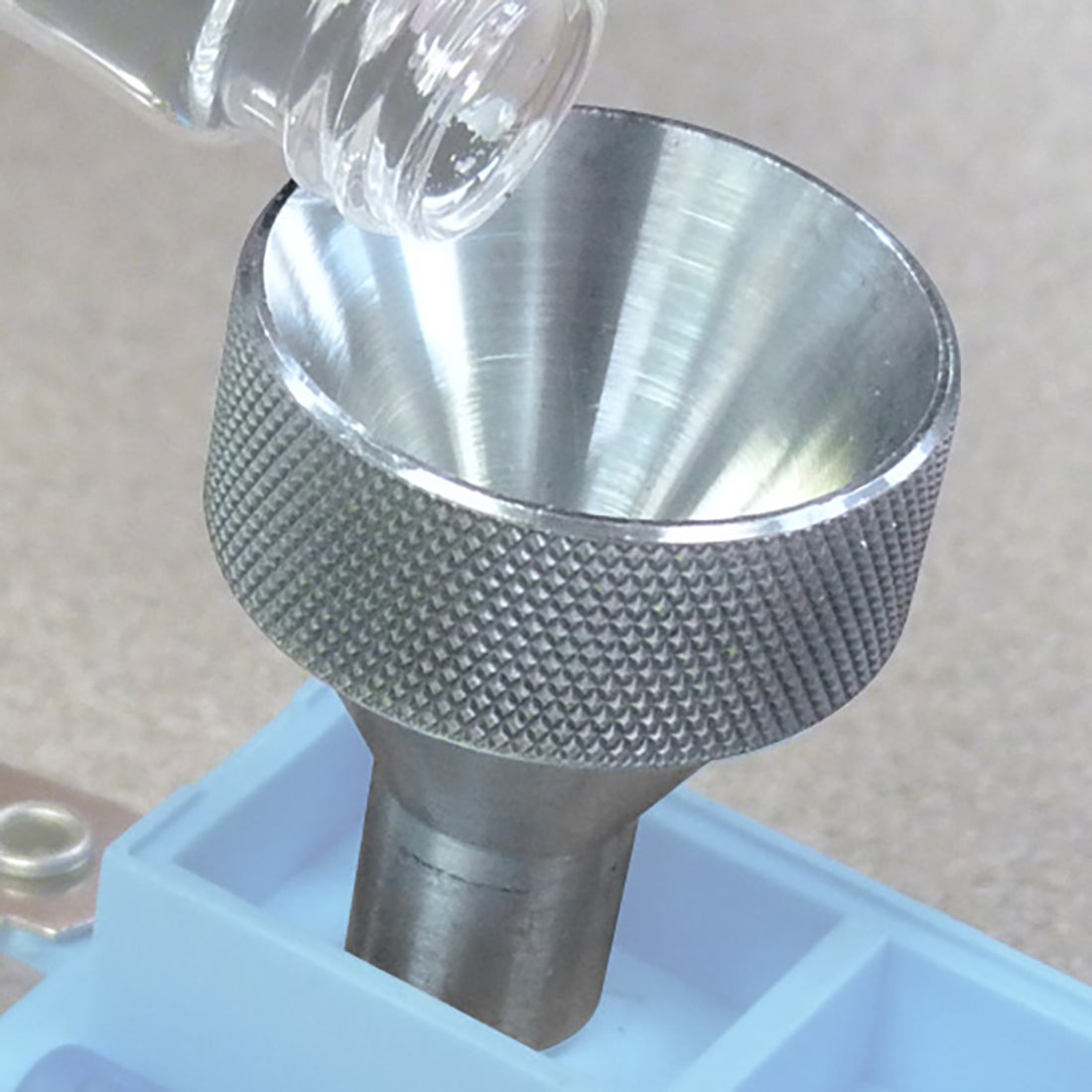 ULTRA® Passive Sampler Sorbent Transfer Funnel | SKC Inc.